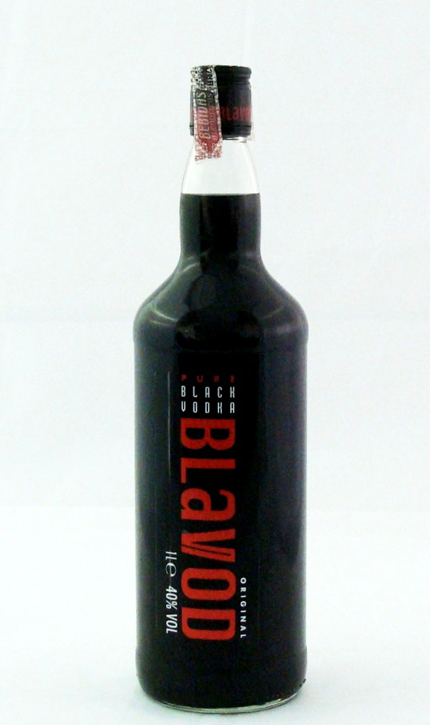 Vodka Blavod Black (1L) - Banca do Ramon